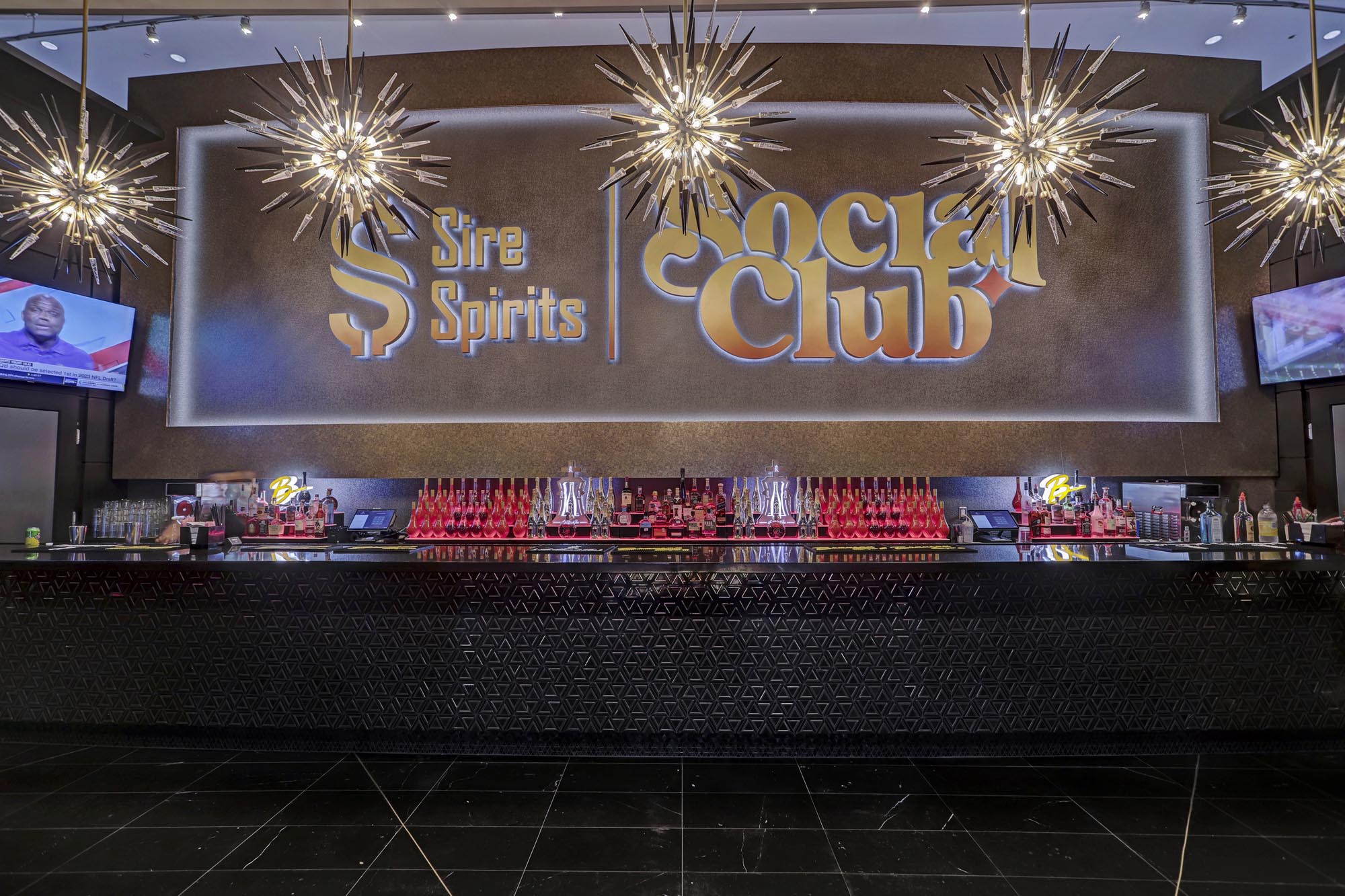 Houston Rockets Premium | Suites