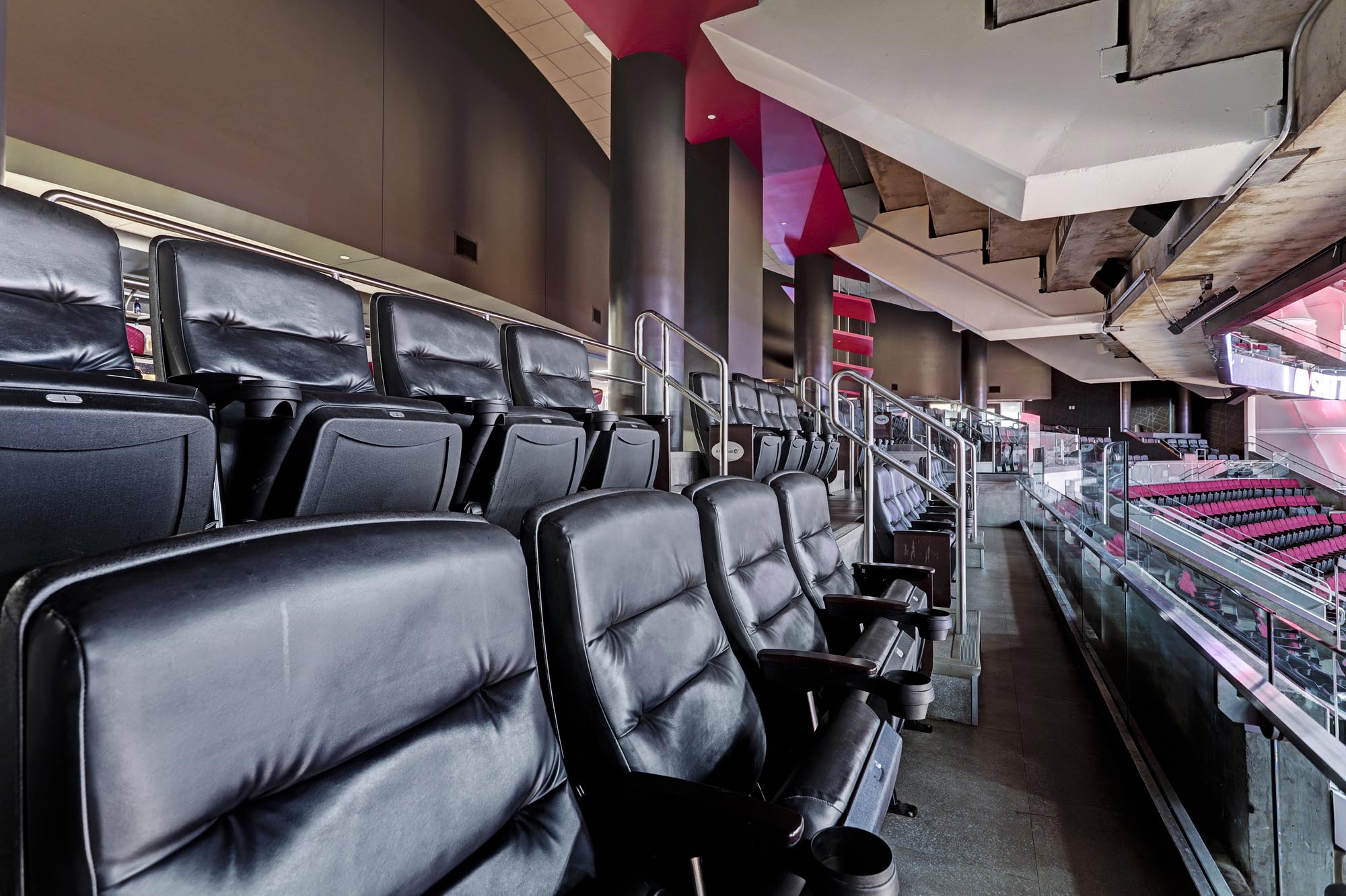 Houston Rockets Premium | Suites